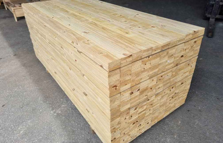 High-Quality Wood Supplier for Pine & Solid Wood in Malaysia